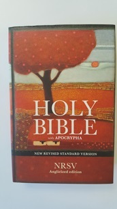 Holy Bible: NRSV Anglicized Edition with Apocrypha - Church of Ireland